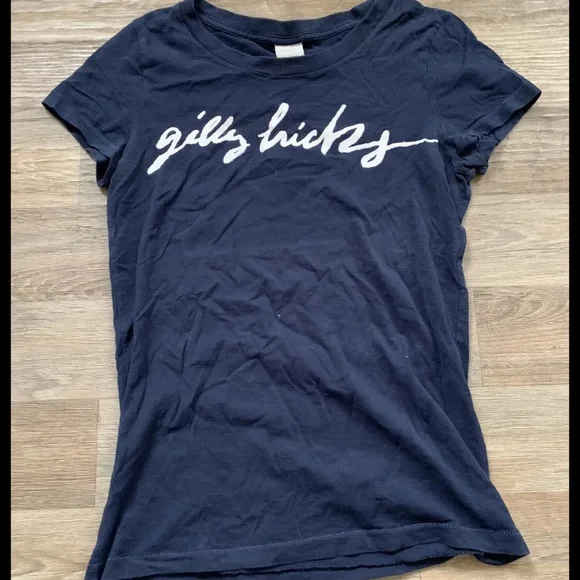 gilly hicks active logo